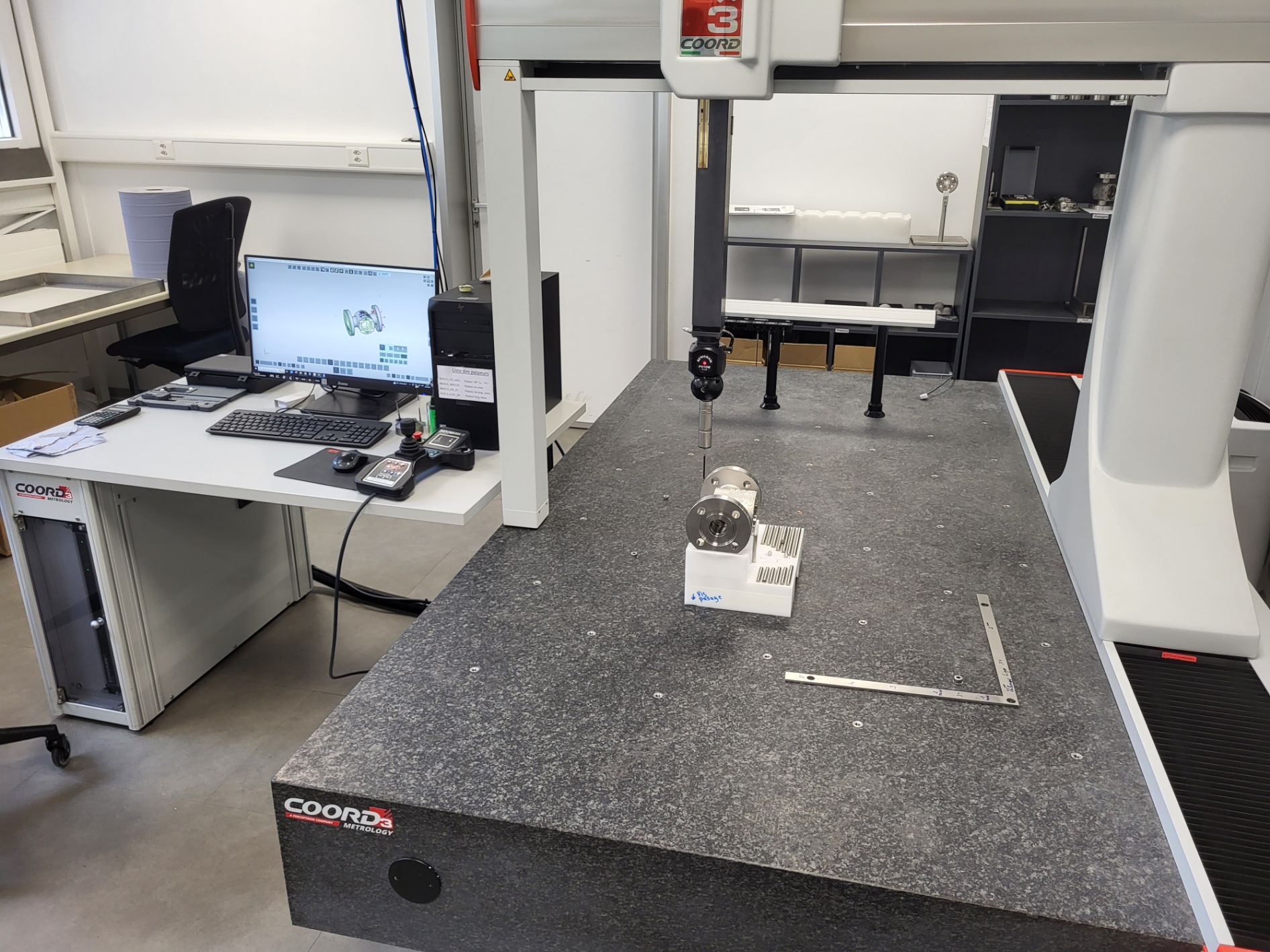 Comment mesurer des pièces usinées complexes sur une MMT